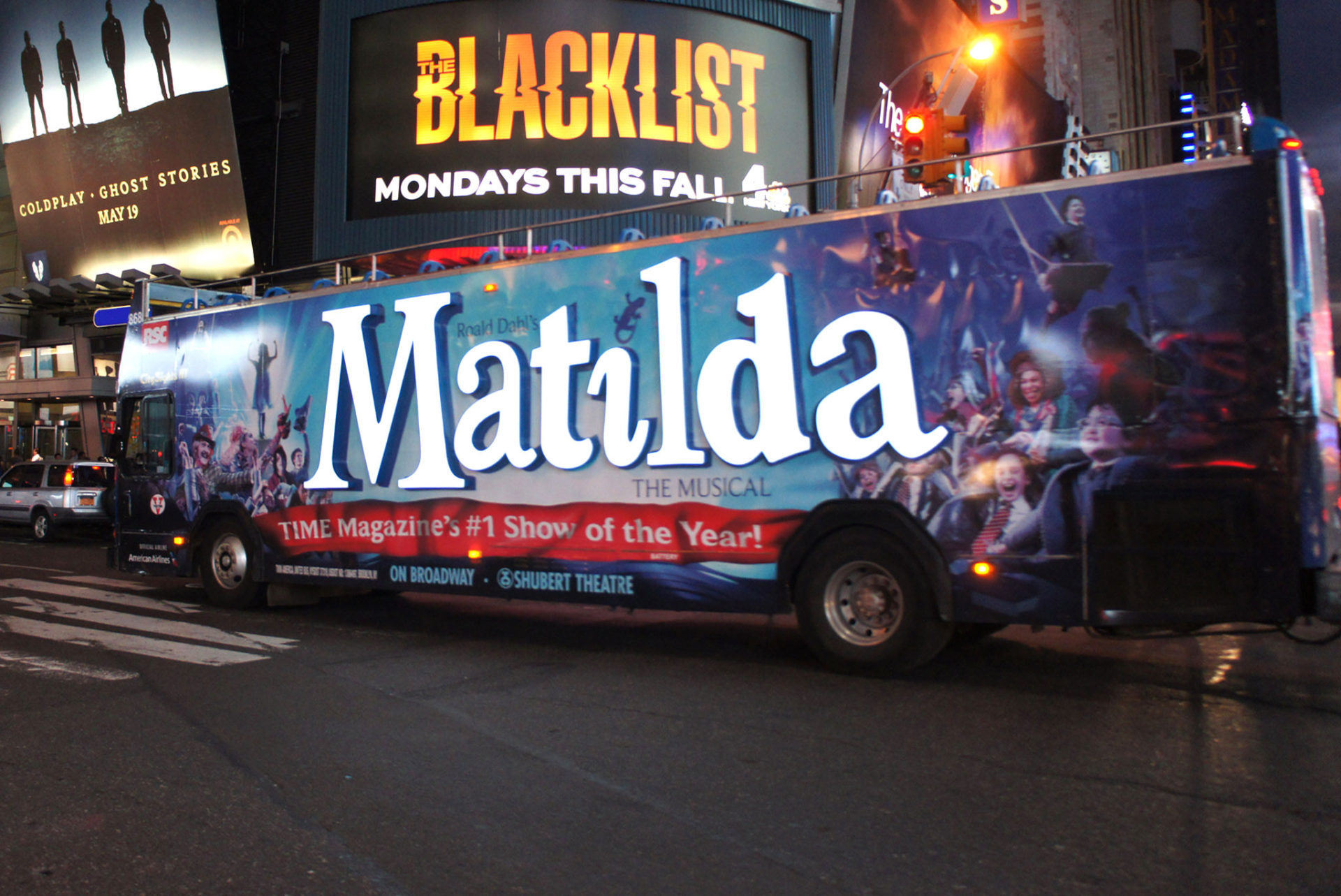 Illuminated Graphics - Carisma